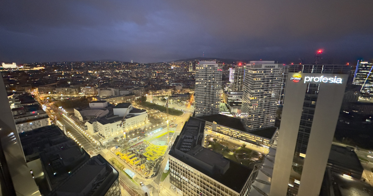 EUROVEA TOWER 32.poschodie, 2-izb s exkluzívnym výhľadom, parkovanie ...